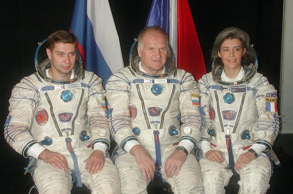 ISS 2001